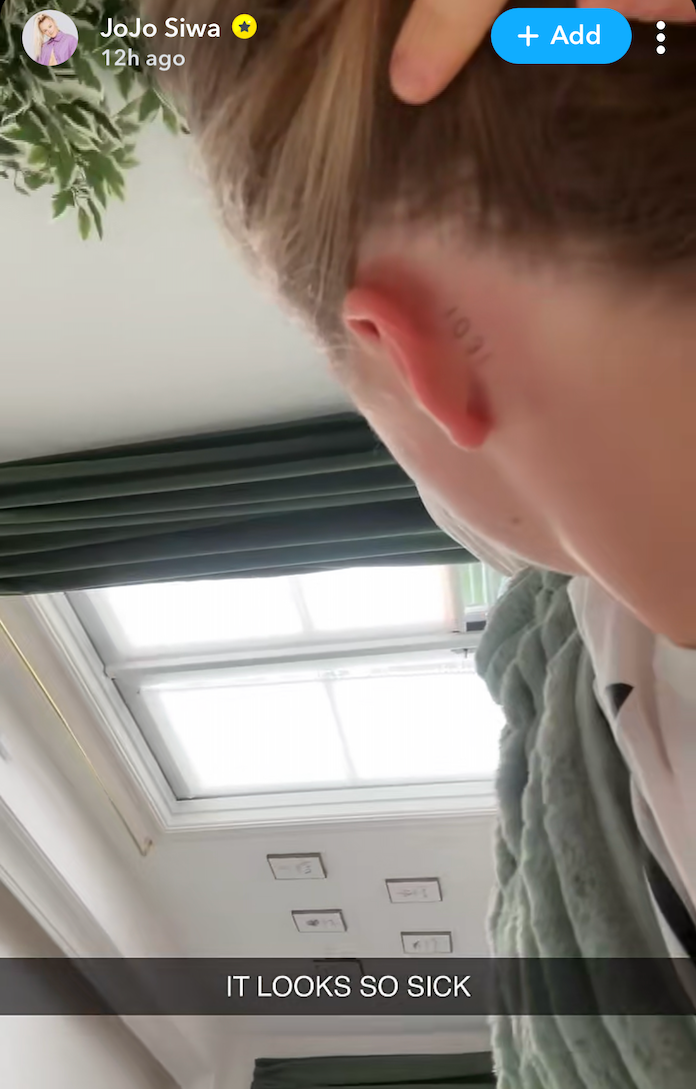 JoJo Siwa Gets Her First-Ever Tattoo With Raven-Symoné