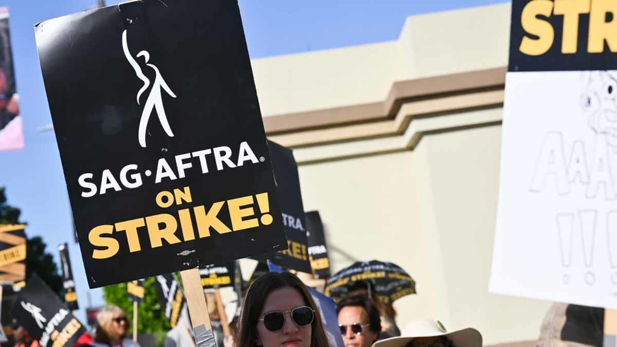 Actors' Strike Negotiations to Continue With Deal Reportedly in Sight