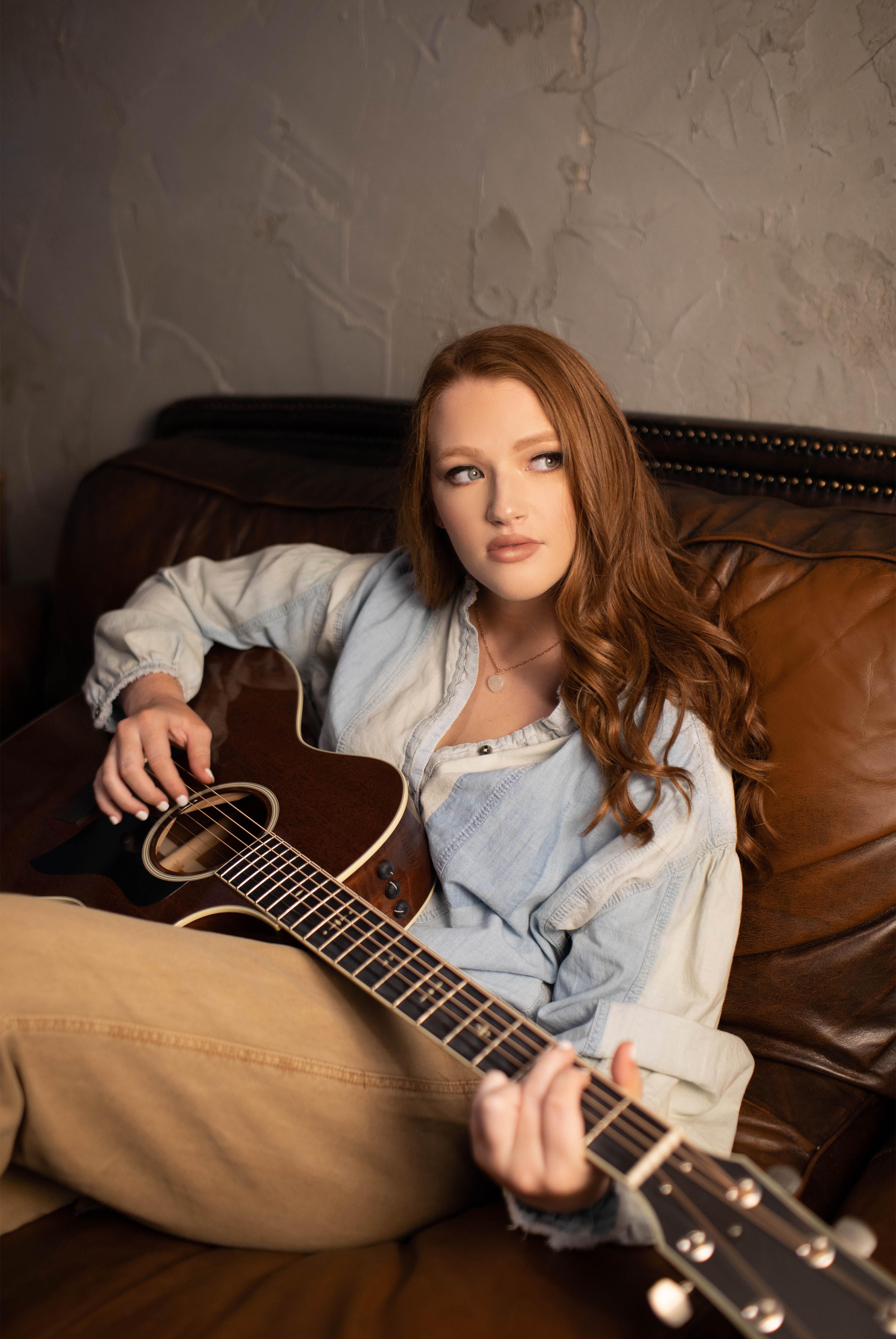 Singer-Songwriter Liddy Clark Debuts 'Do I Miss You?' Music Video ...