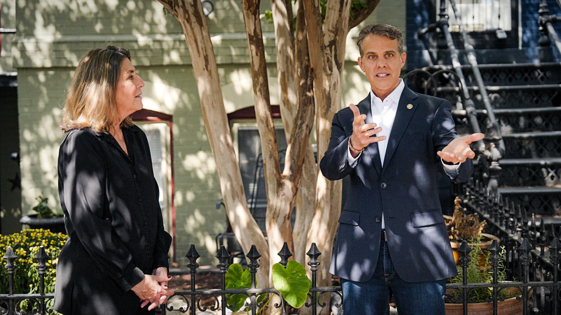 'FBI True': An Unconventional Undercover Operation Sets a Mousetrap ...