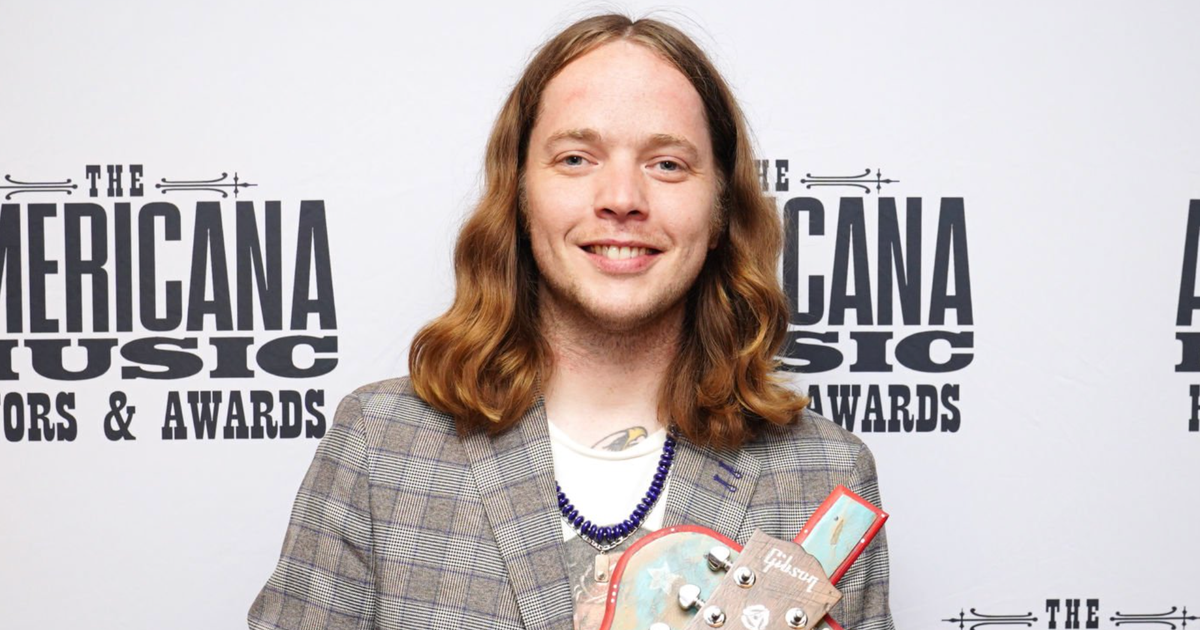 Billy Strings Responds to Fan Uproar