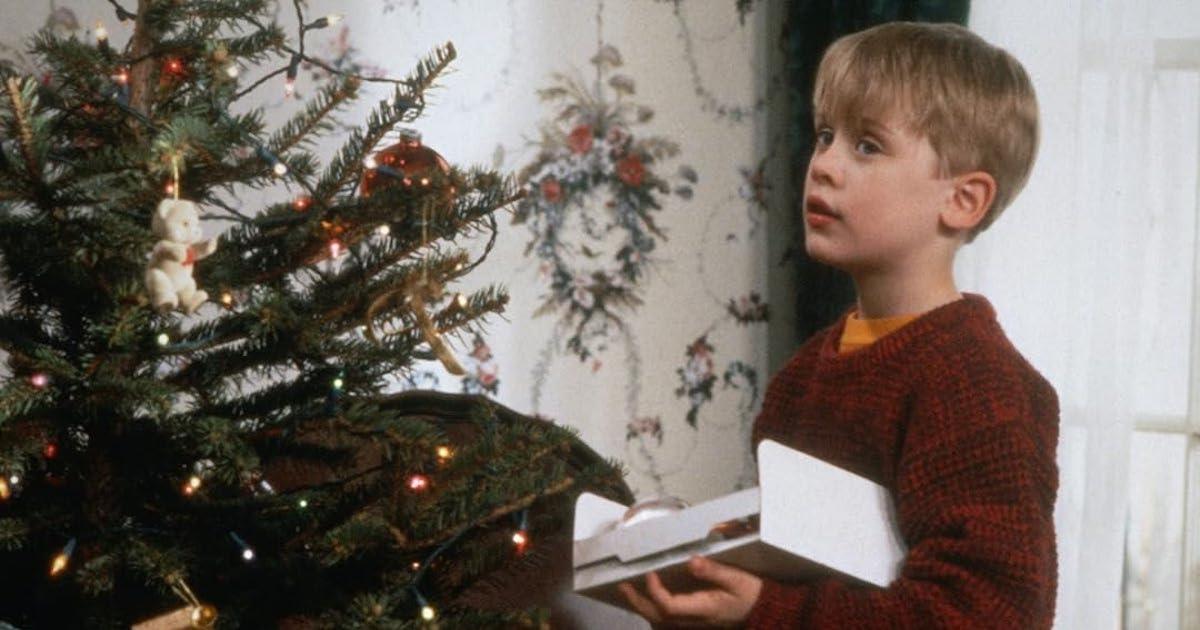 'Home Alone' House's Christmas Decorations Are Making Fans Question ...