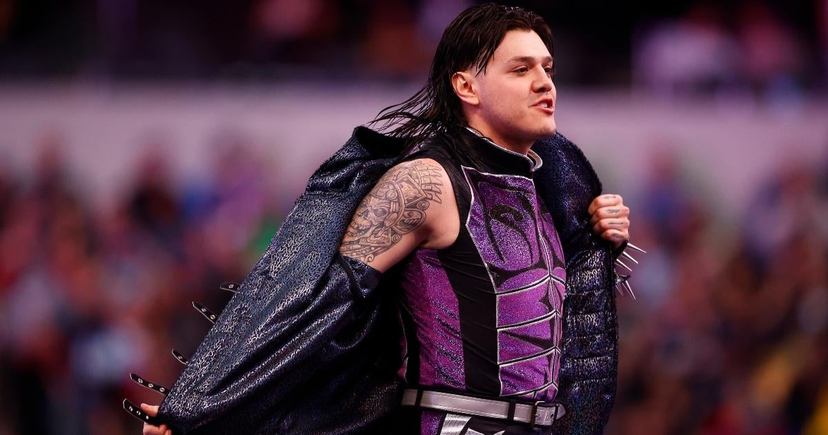 Dominik Mysterio Signs New Long-Term WWE Contract
