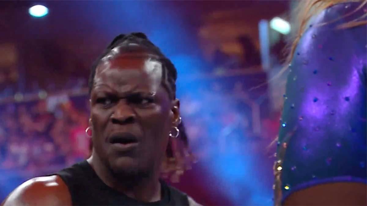 WWE Royal Rumble: R-Truth Enters the Women's Rumble Match