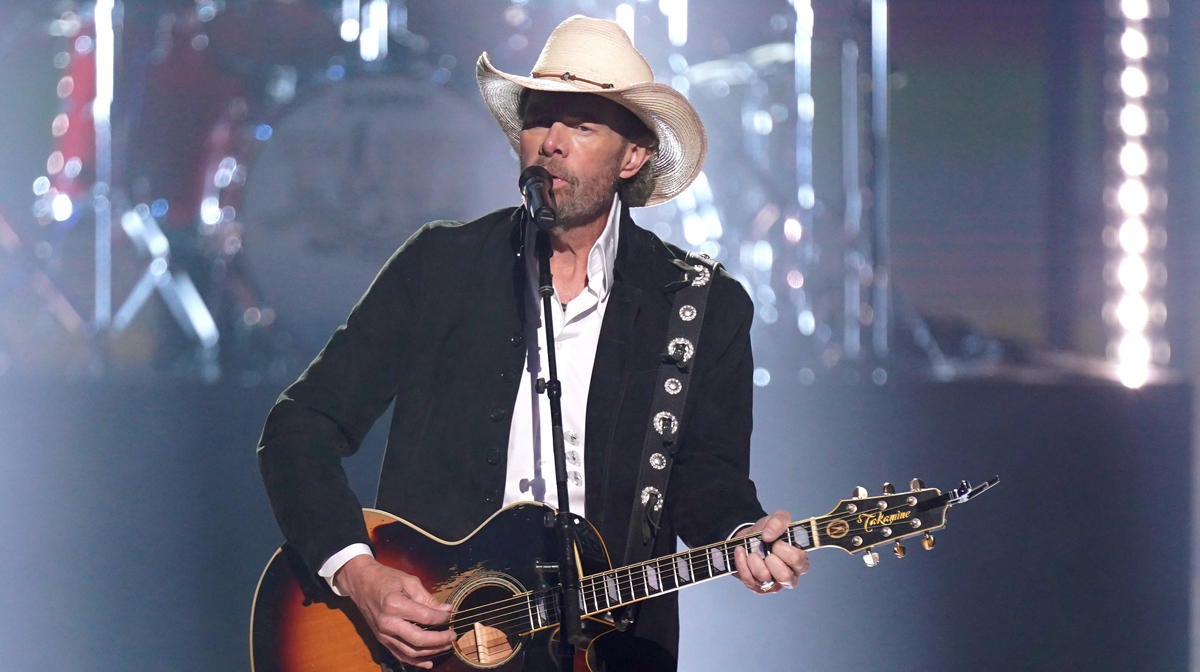 Toby Keiths Final Recording Released Pays Tribute To Late Country