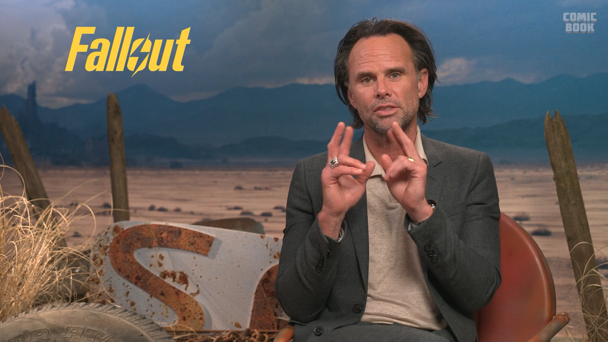 Walton Goggins Says Boyd Crowder Would Handle Himself Very Well in ...