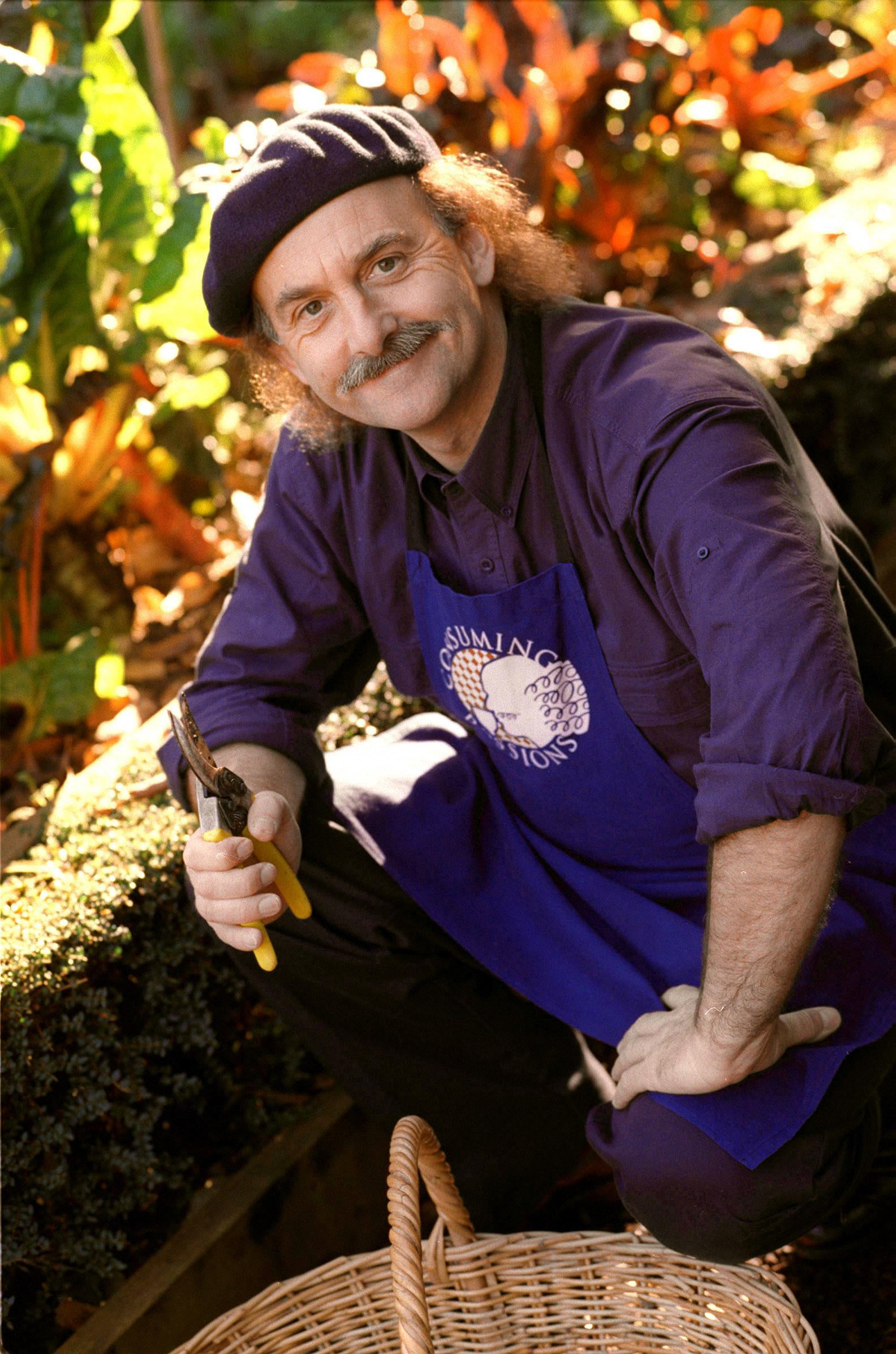 '90s ABC TV Host Dead at 79: Friends Confirm Death of Ian Parmenter