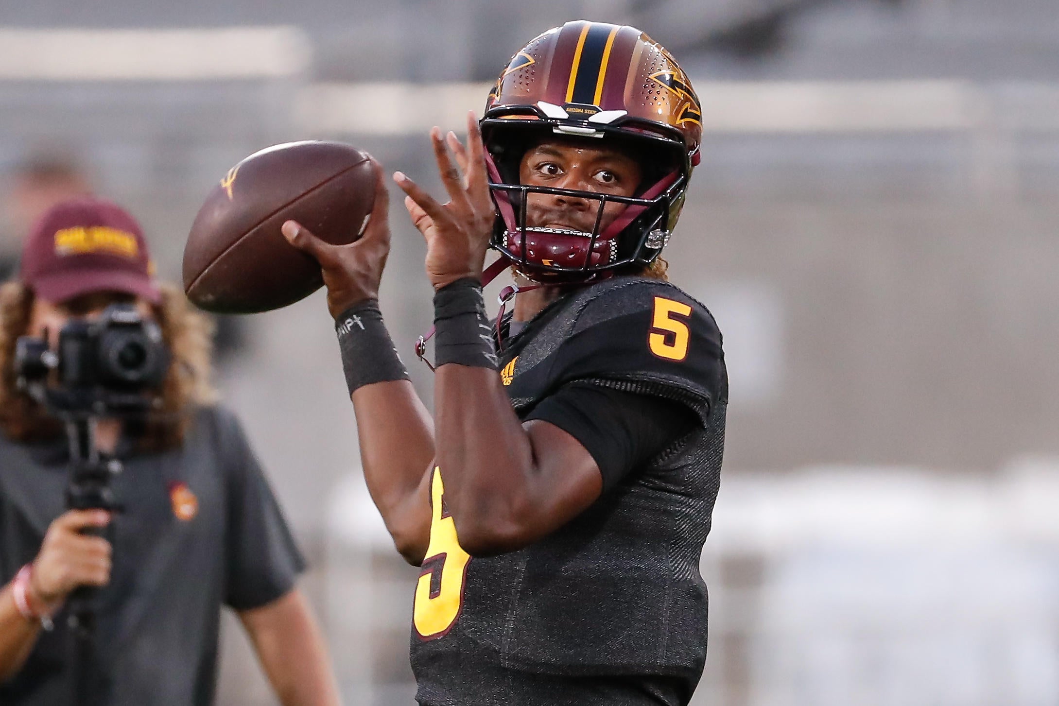 Late Kick: QB Jaden Rashada sues Florida head coach Billy Napier Stream ...