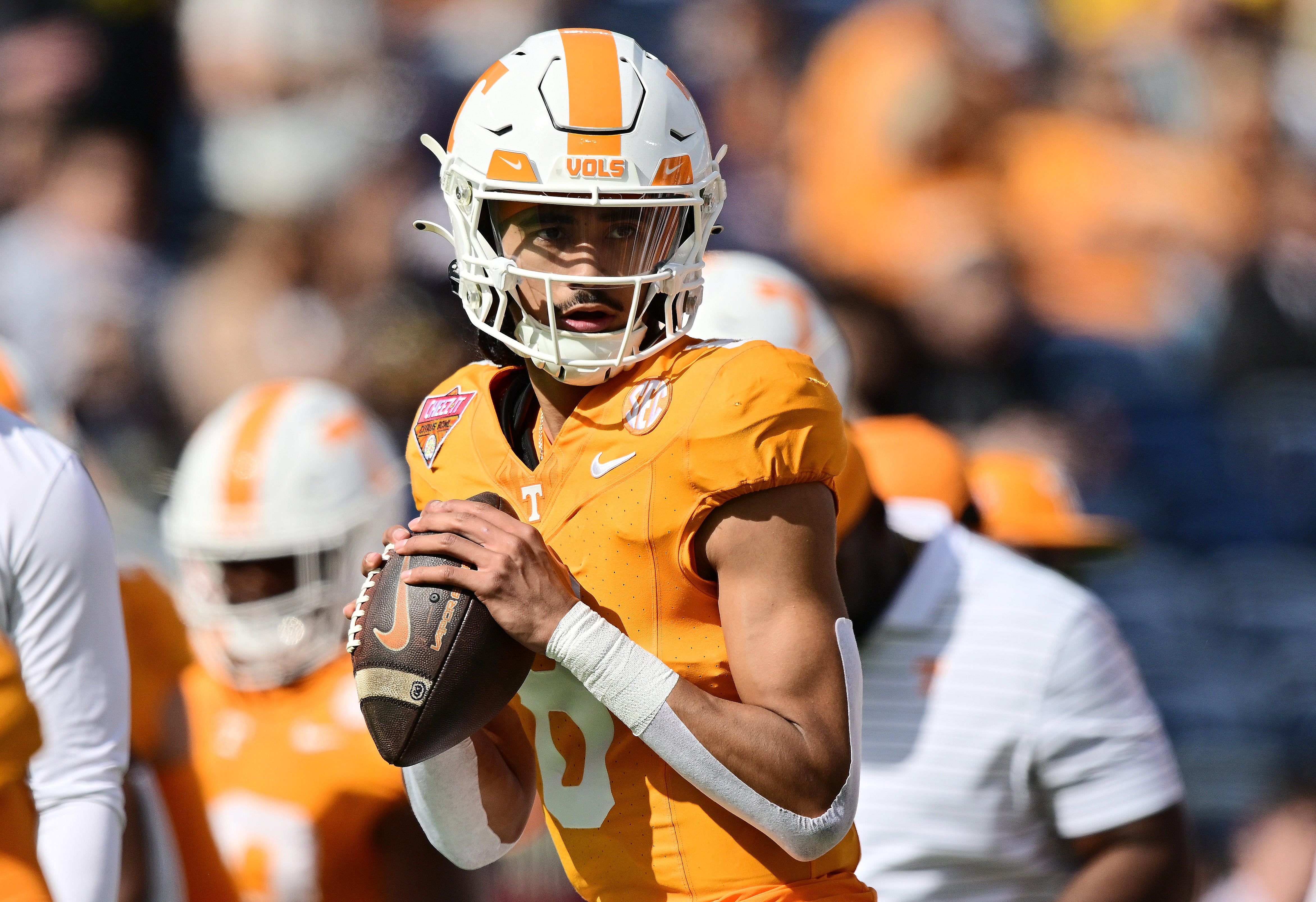 Tennessee is fully confident Nico Iamaleava leading the offense ...