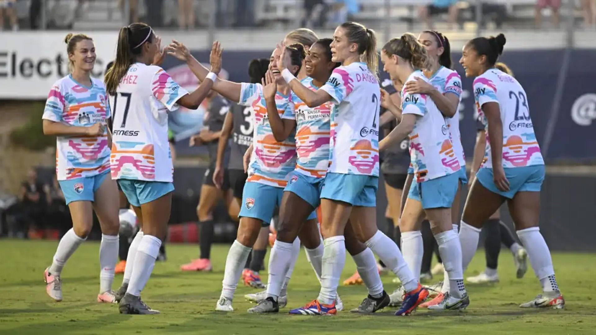 San Diego Wave vs. Bay FC: NWSL x Liga MX Match Highlights (7/20 ...