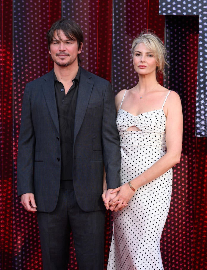 Josh Hartnett Says Deranged Fan Showed up to Movie Premiere With Gun ...