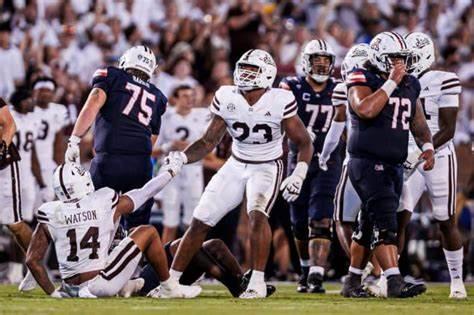 Trevion Williams interview for Mississippi State open date practice ...