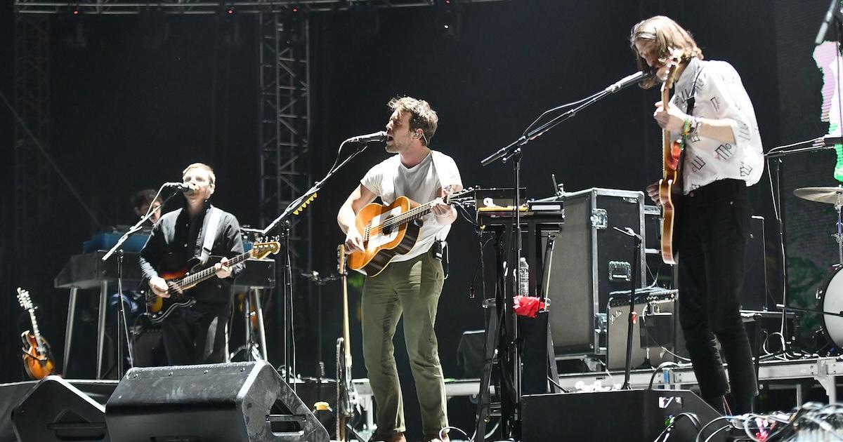 Indie Rock Favorite Goes Solo for New Tour: Robin Pecknold of Fleet ...