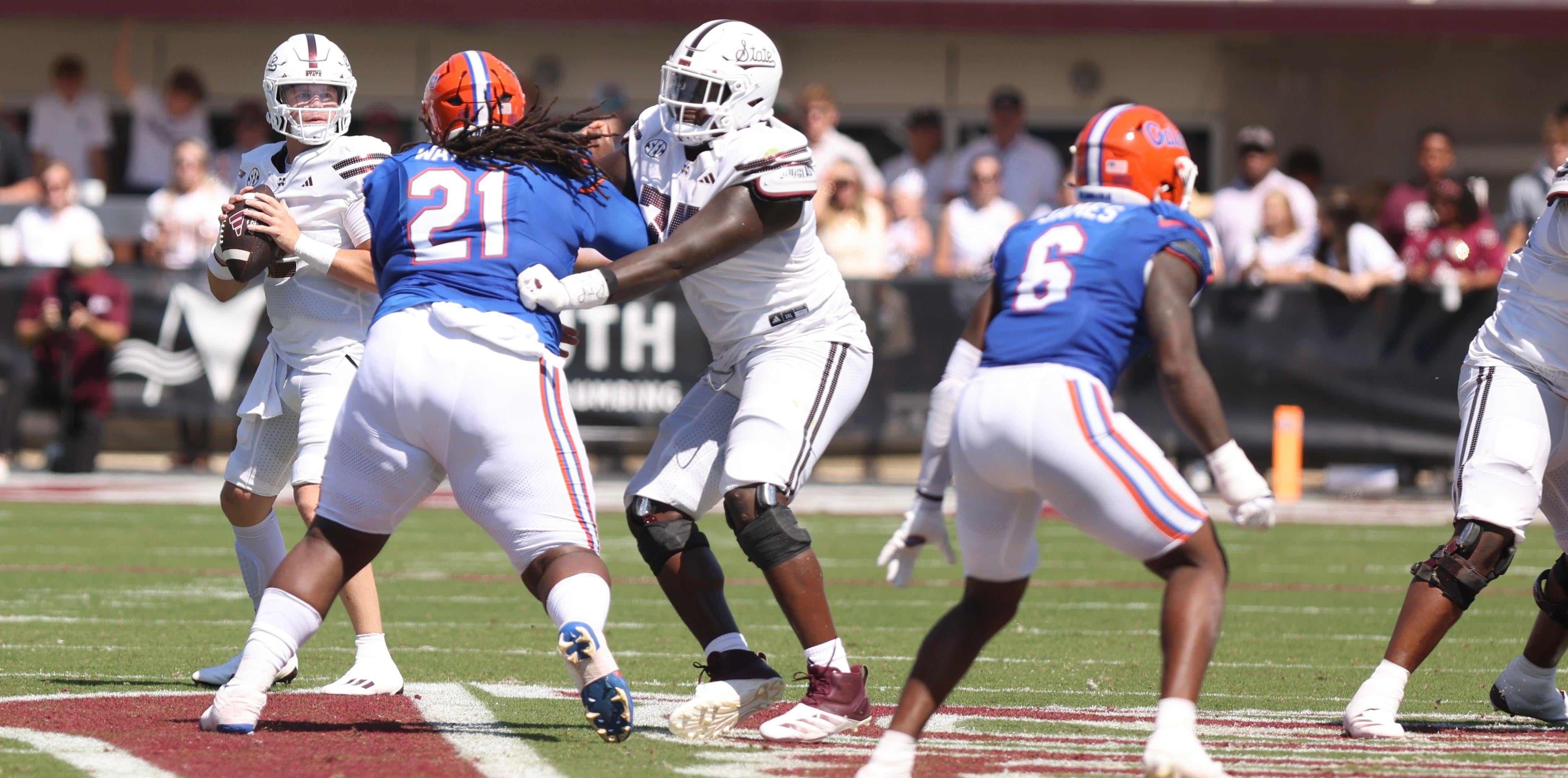 Jordan Mosley had a big catch, but the Bulldog offense struggled again ...