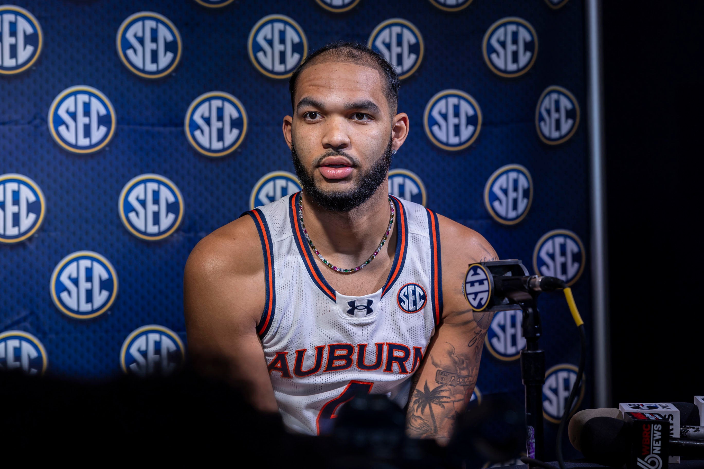 Why Johni Broome elected to come back for another season at Auburn ...