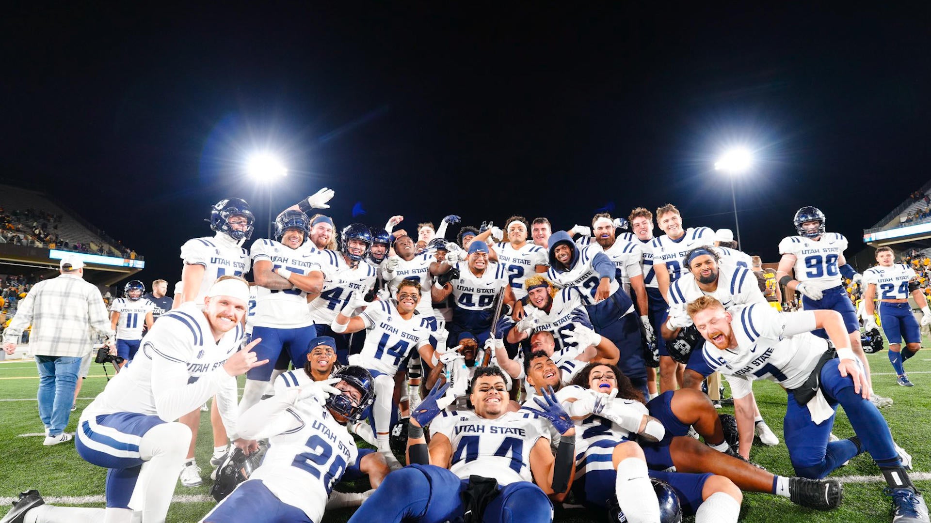 Booth Recap: Utah State at Wyoming (10/26) Stream of NCAA Football ...