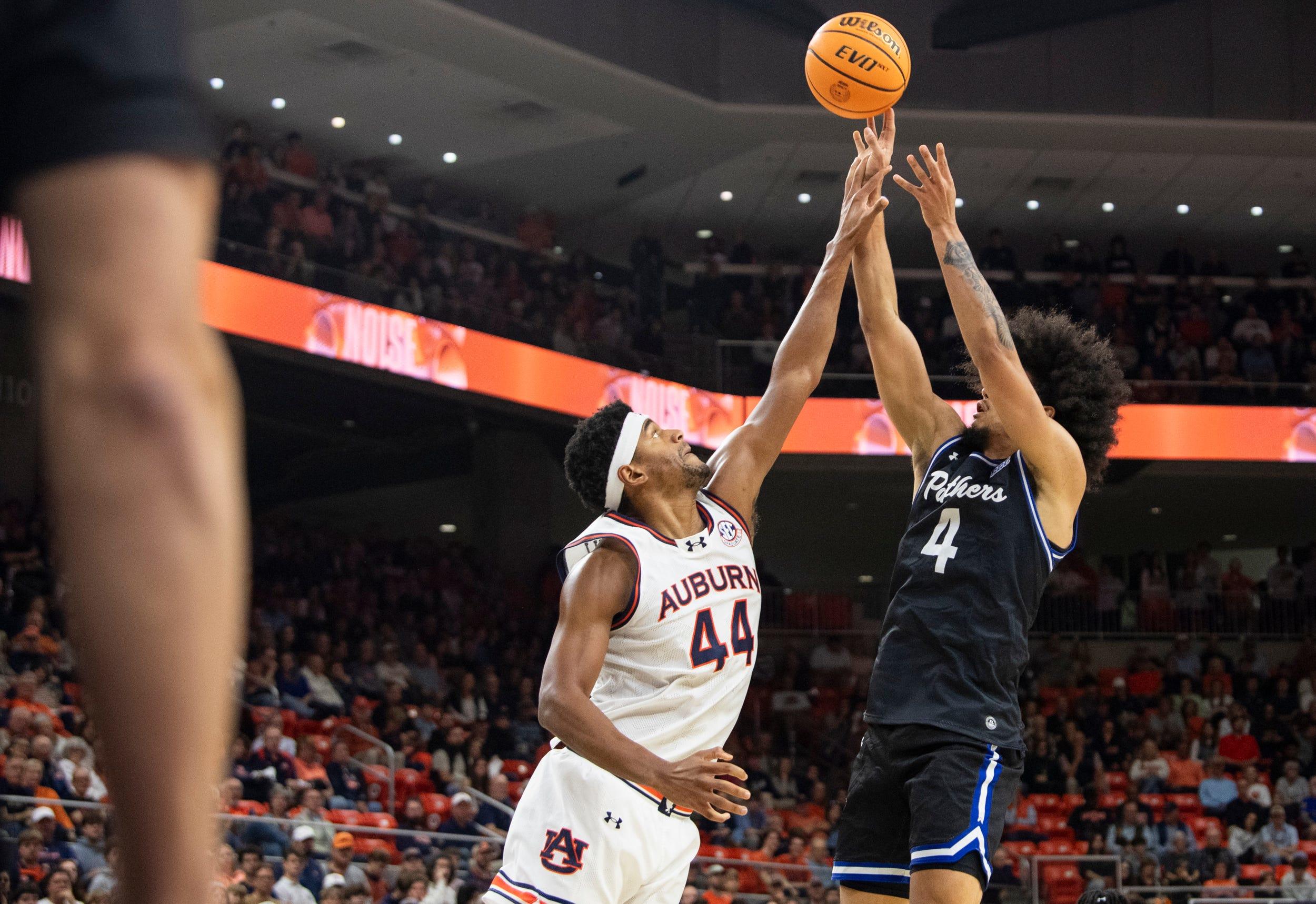 Auburn center Dylan Cardwell previews matchup against No. 16 Purdue ...