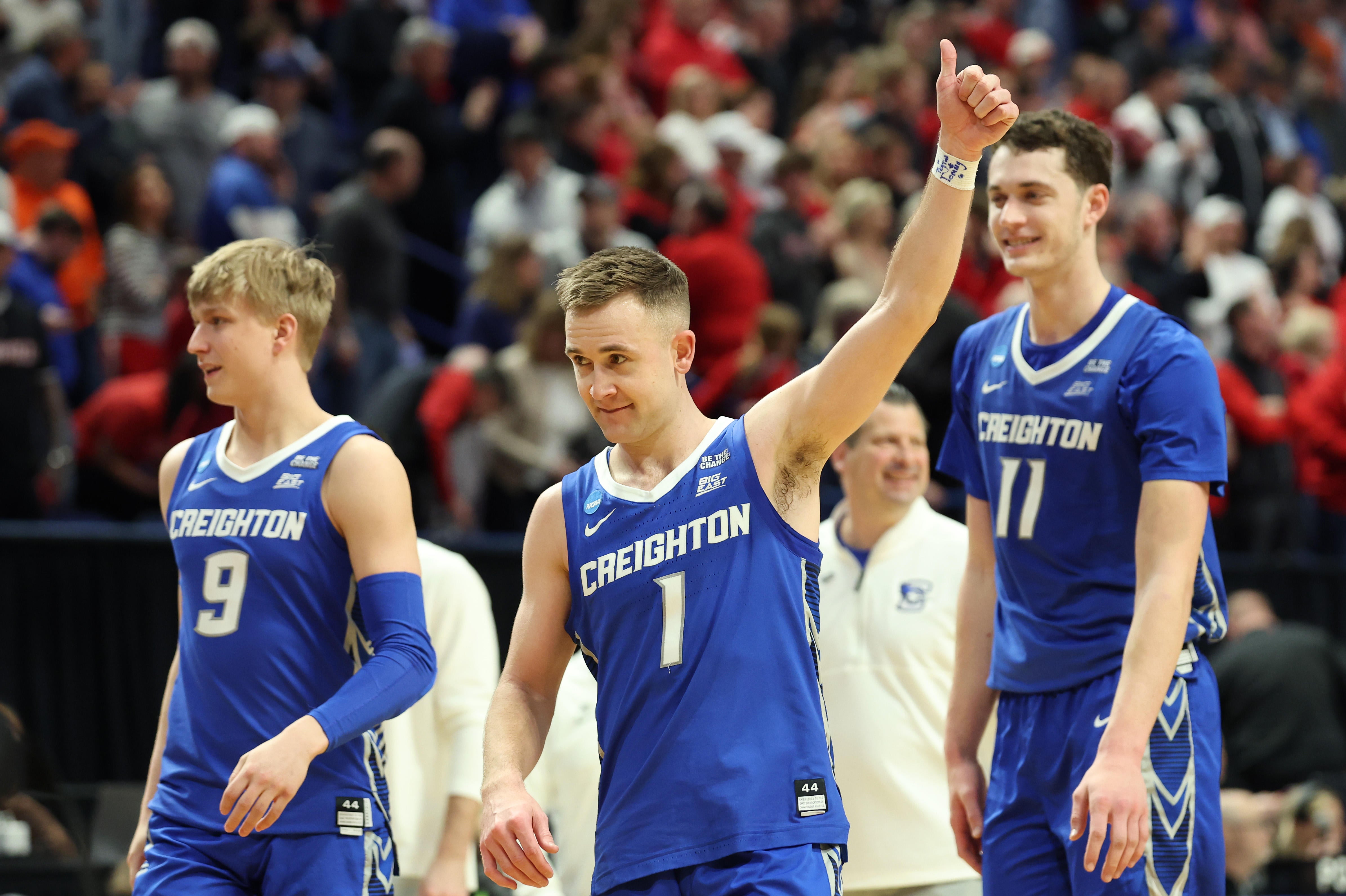 HIGHLIGHTS: No. 9 Creighton rolls over No. 8 Louisville in first round ...