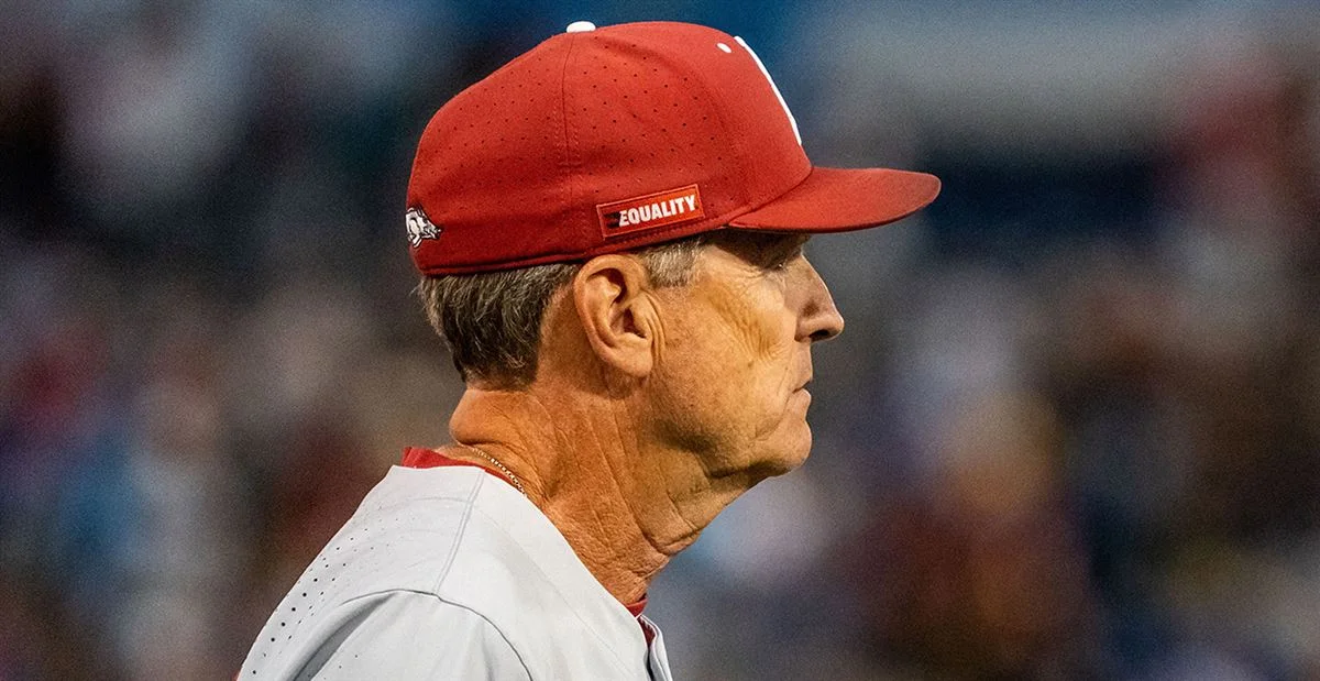 Arkansas drops Game 1 to the Gators Stream of General Videos ...