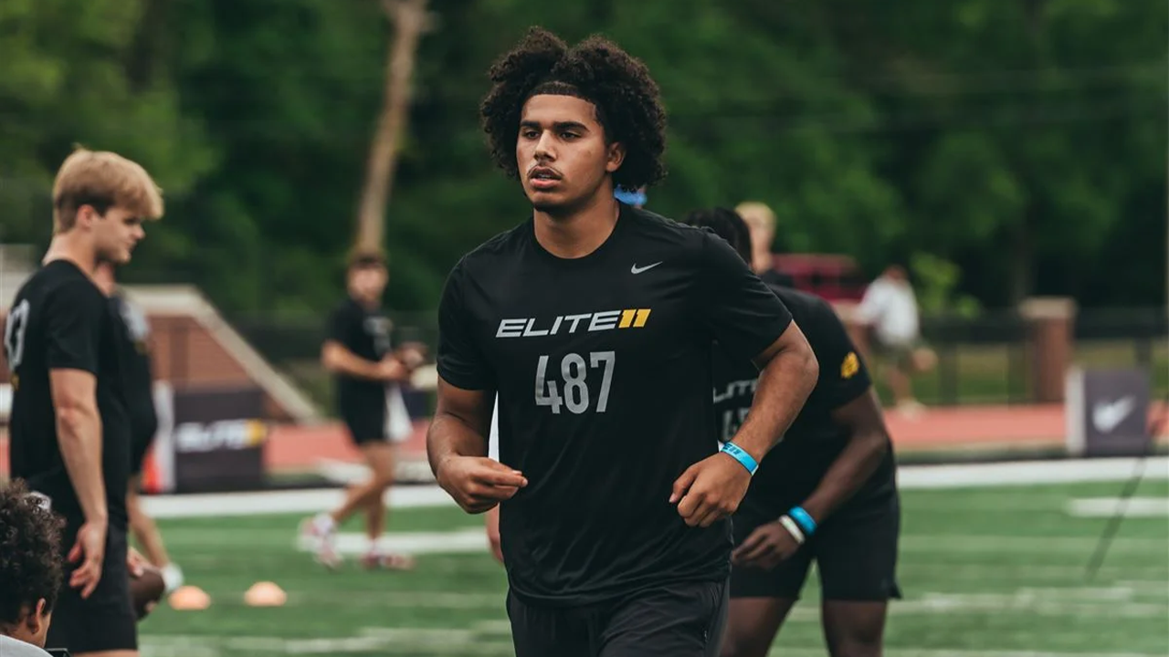 2025 Elite 11 Finals Check-In Interview: Jonas Williams Stream of ...