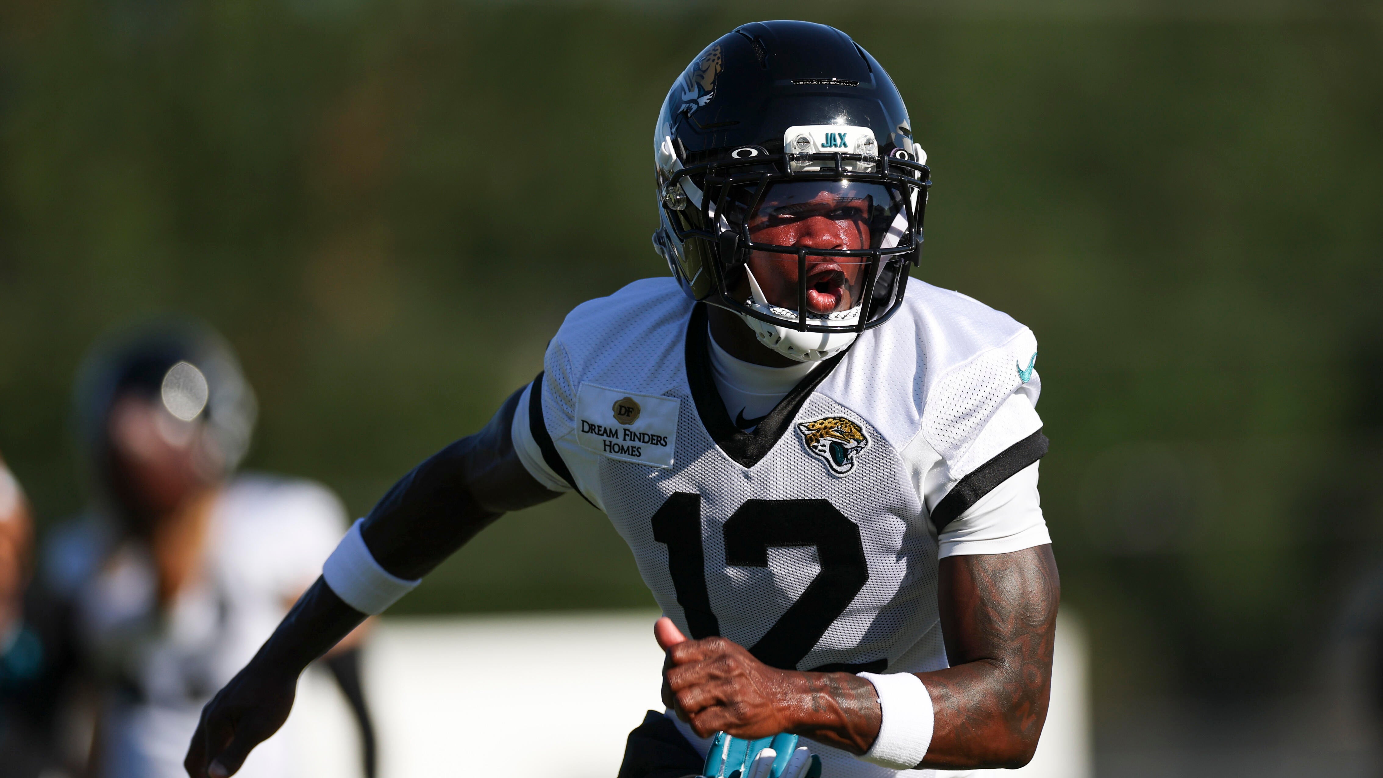 HQ Training Camp Tour: Travis Hunter Playing Both Sides Of The Ball ...