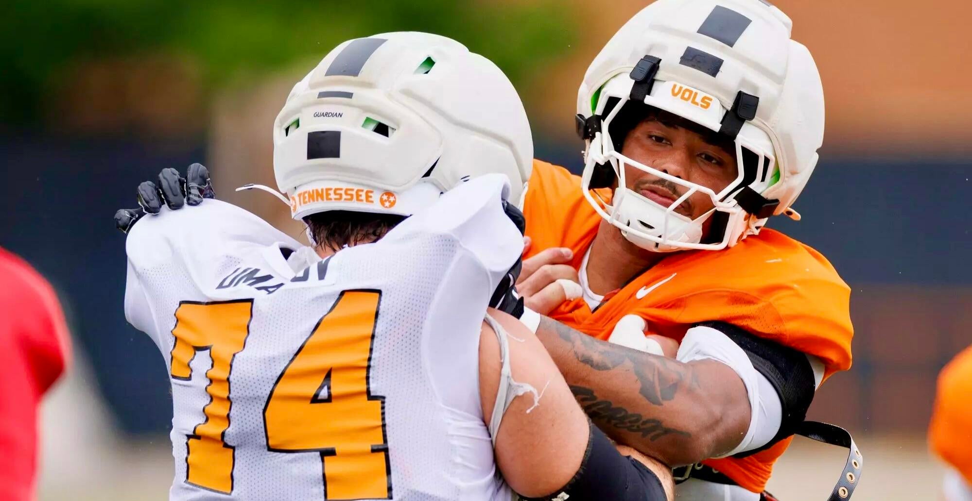 Tennessee's 2024 D-line is the bigger what-if for Daevin Hobbs than his ...