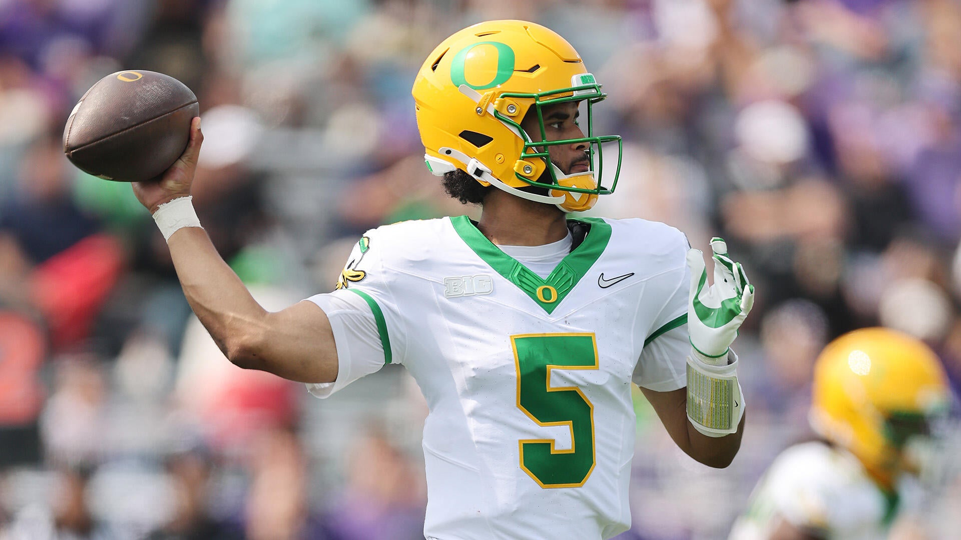 John Mateer (Oklahoma) & Dante Moore (Oregon) Among Top Heisman ...