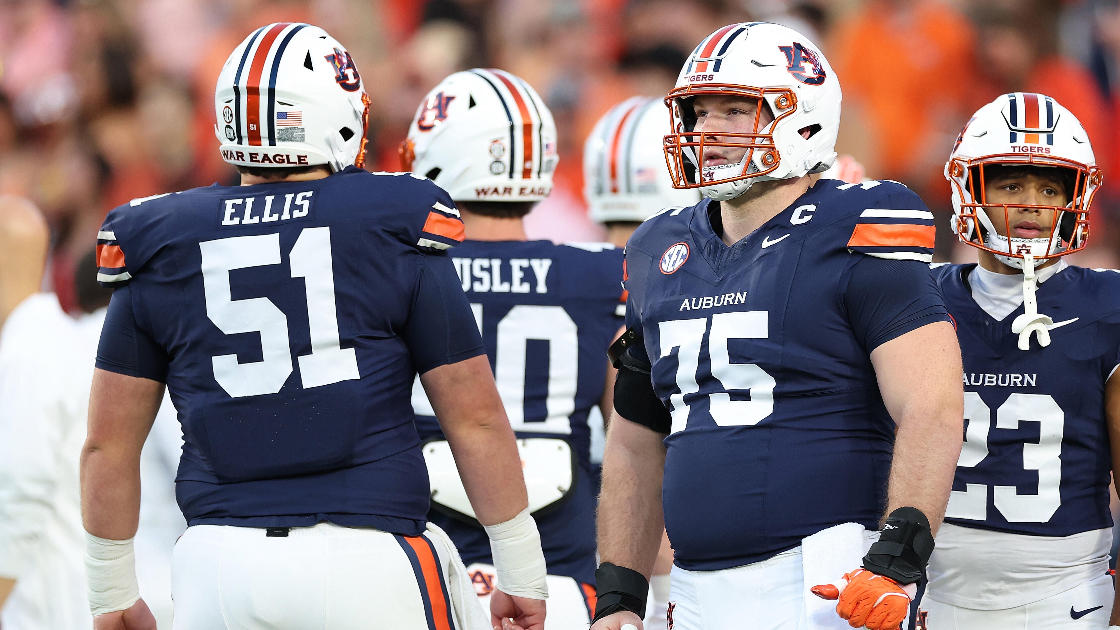 Auburn turns to Kail Ellis, college football's youngest player, to ...
