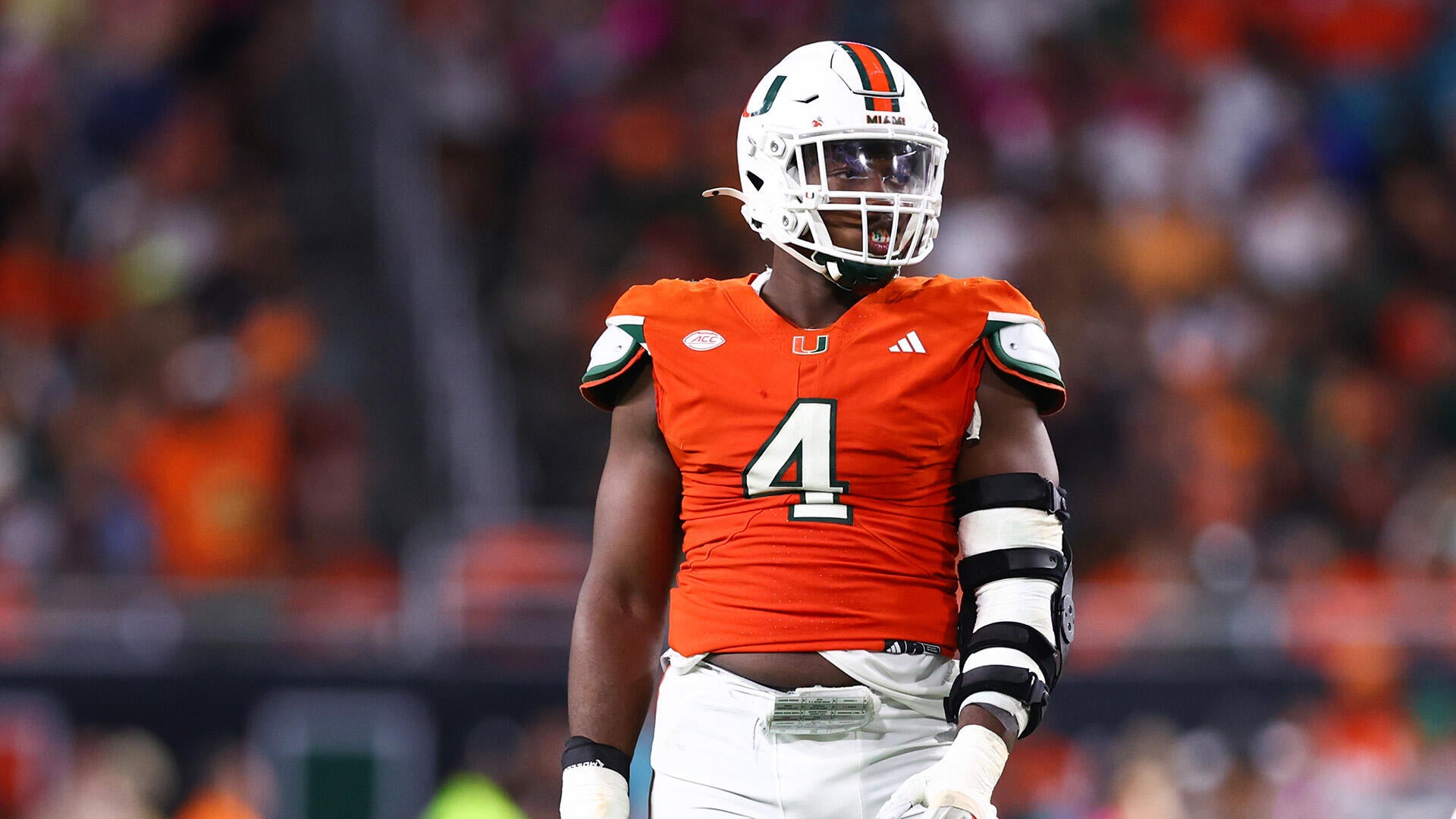 2026 NFL Mock Draft: No. 10 EDGE Rueben Bain (Miami) Stream of General ...