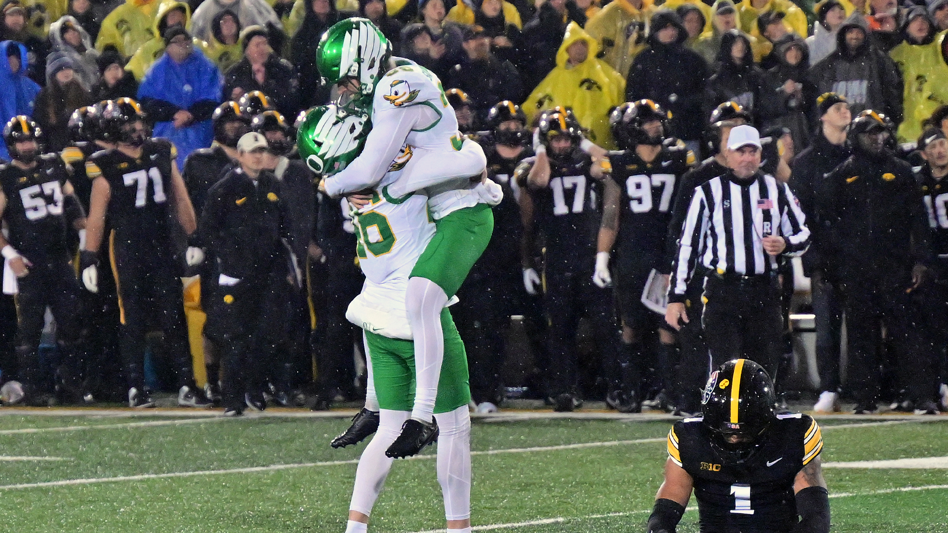 CFB Friday Night Lights Stream of General Videos - CBS Sports