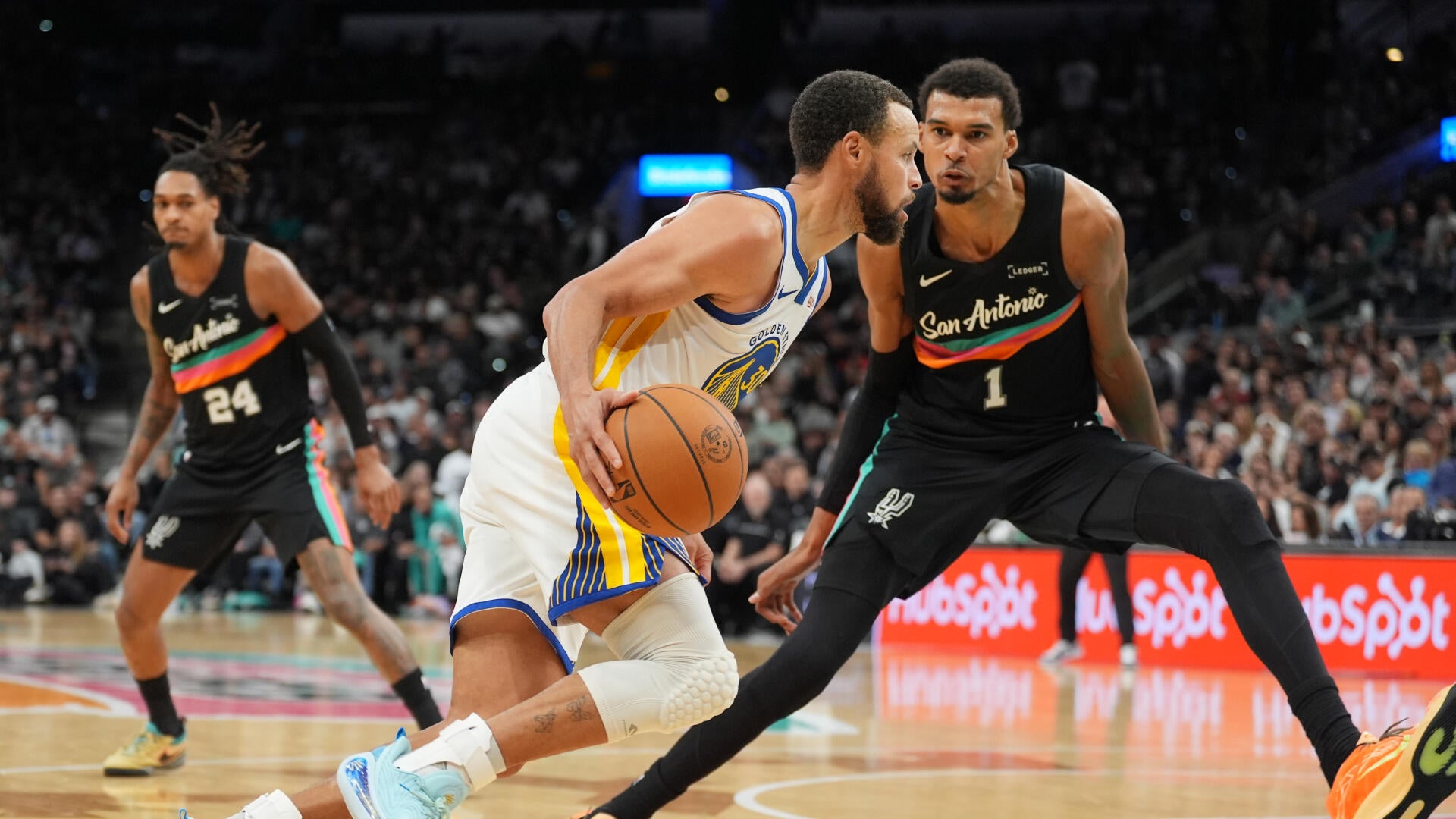 NBA: Duelo entre Stephen Curry e Victor Wembanyama mostra que futuro da ...