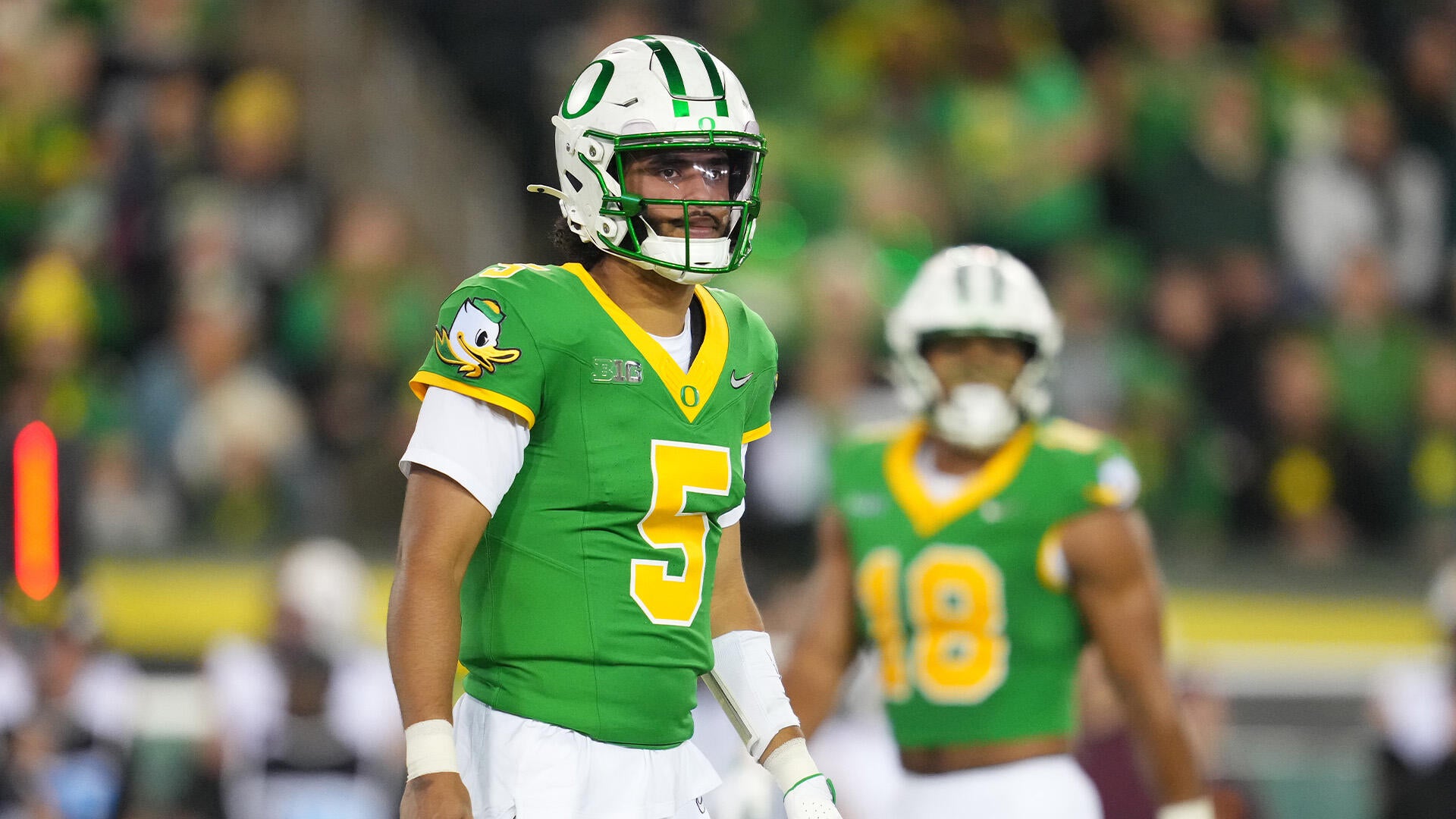 No. 15 USC Looks To Play Way Into CFP With Win Over Rival No.7 Oregon ...