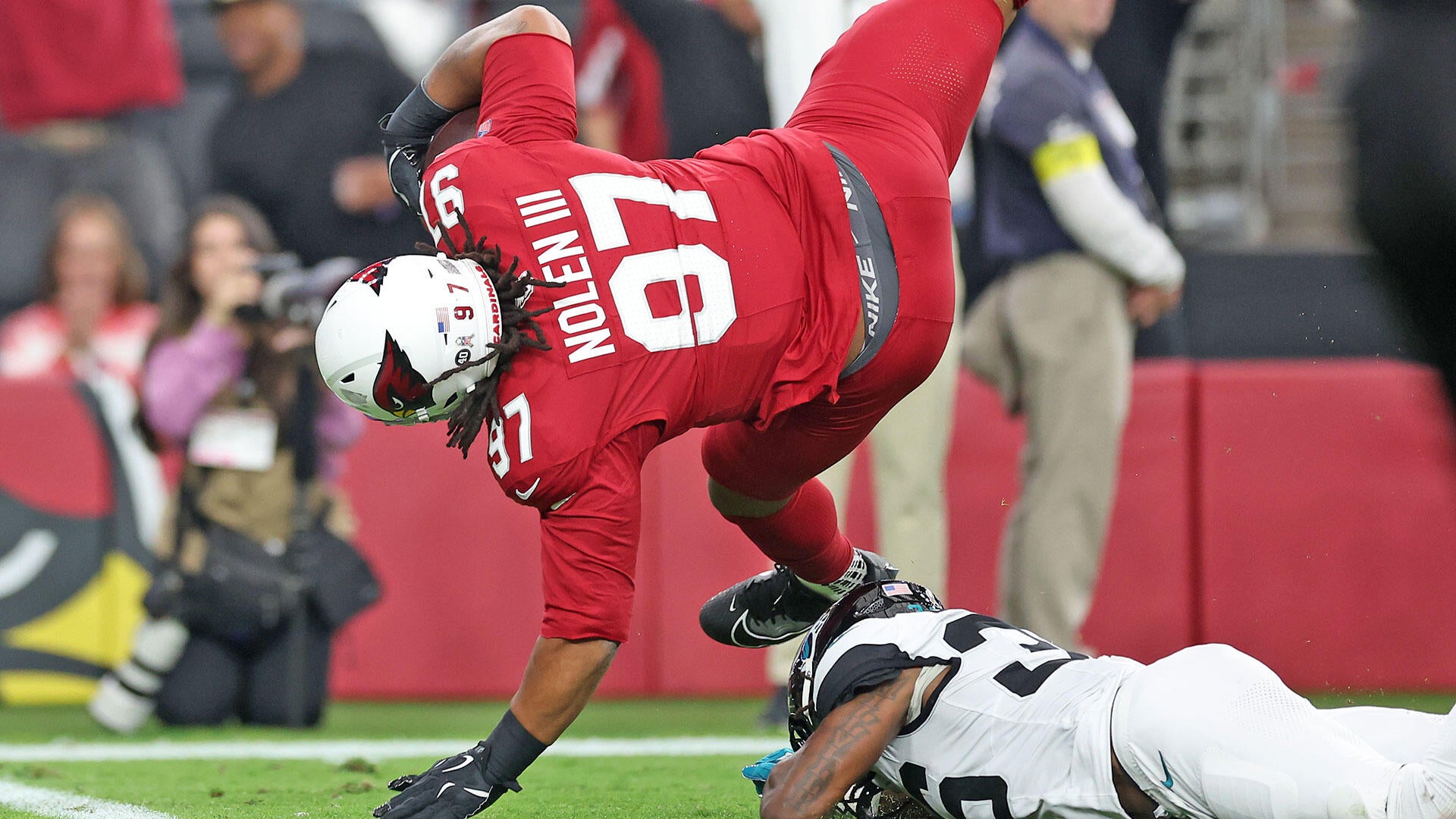 Big-man TD! Cardinals' Walter Nolen makes acrobatic play for score vs ...