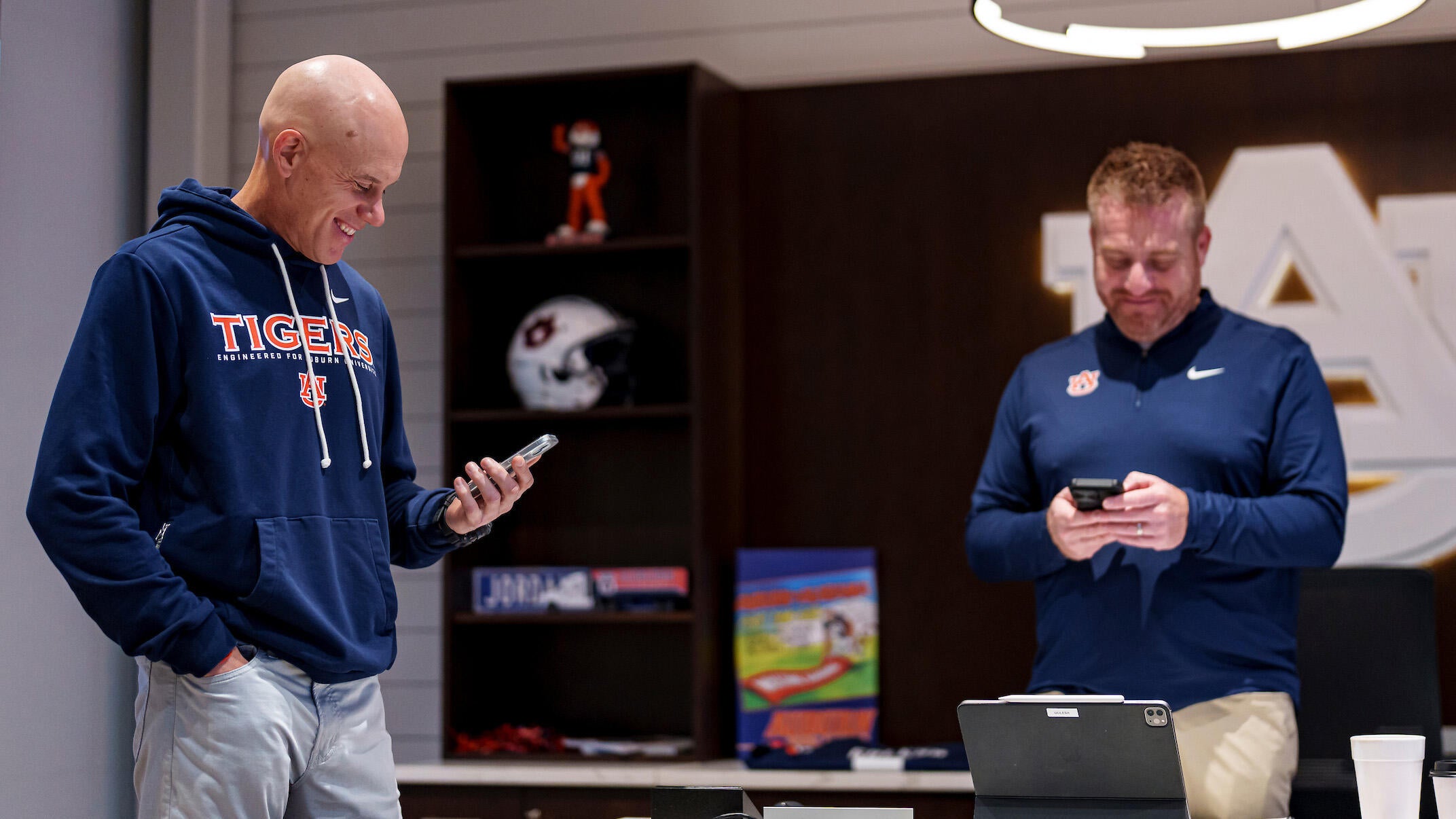 Why Alex Golesh wanted to retain DJ Durkin as Auburn's DC Stream of ...