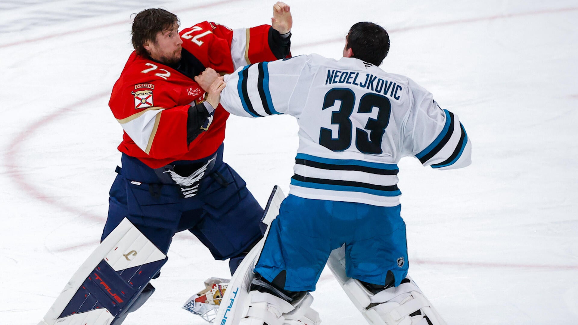 MUST SEE: First Goalie Fight In NHL Since 2020 In Florida Stream of ...