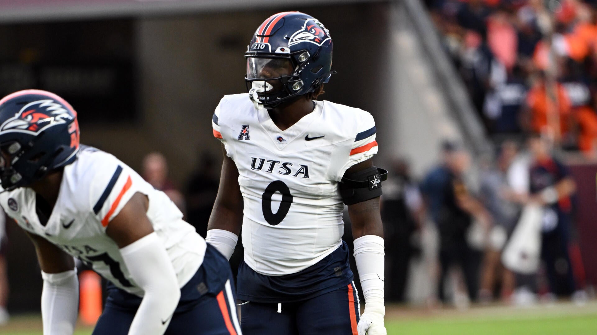 Shrine Bowl Standouts: LB Shad Banks Stream of National Football League ...