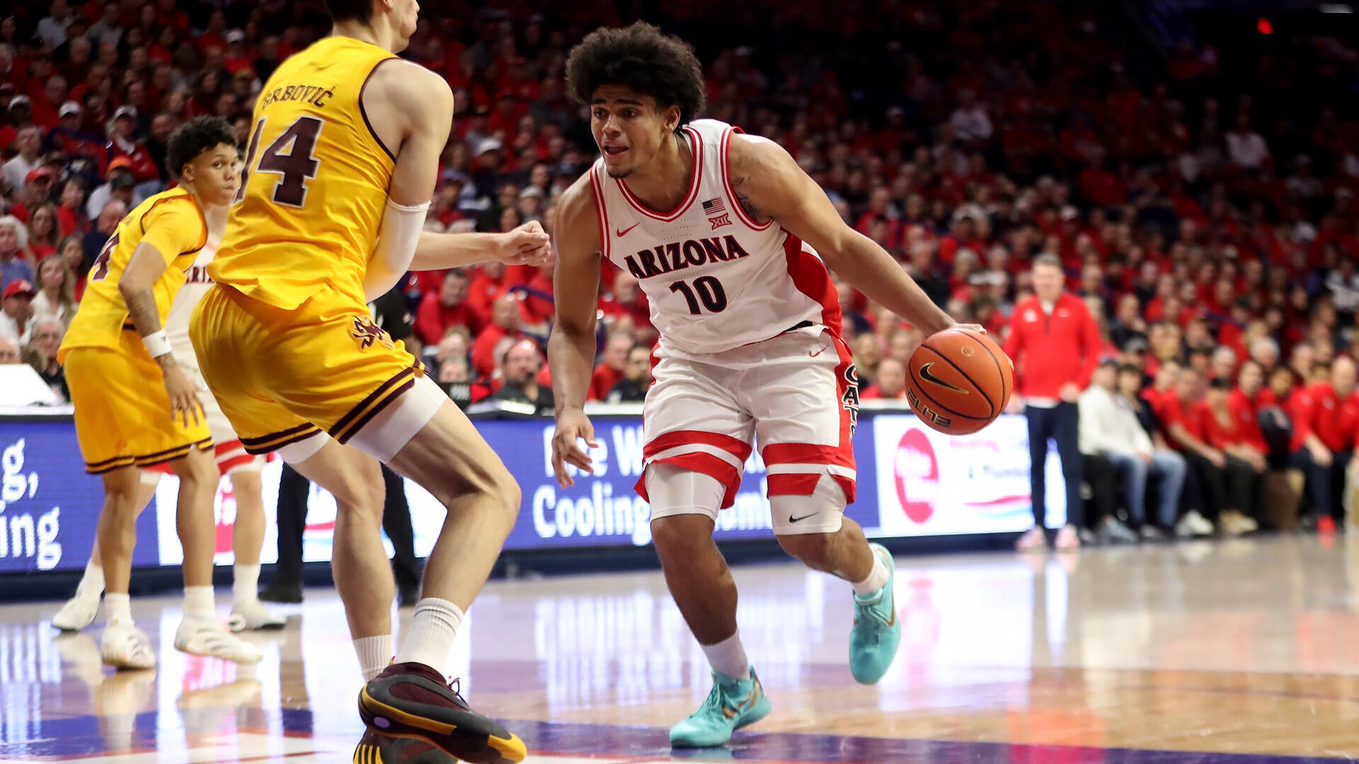 No. 1 Wildcats Look To Keep Rolling vs In-State Rival Sun Devils Stream ...