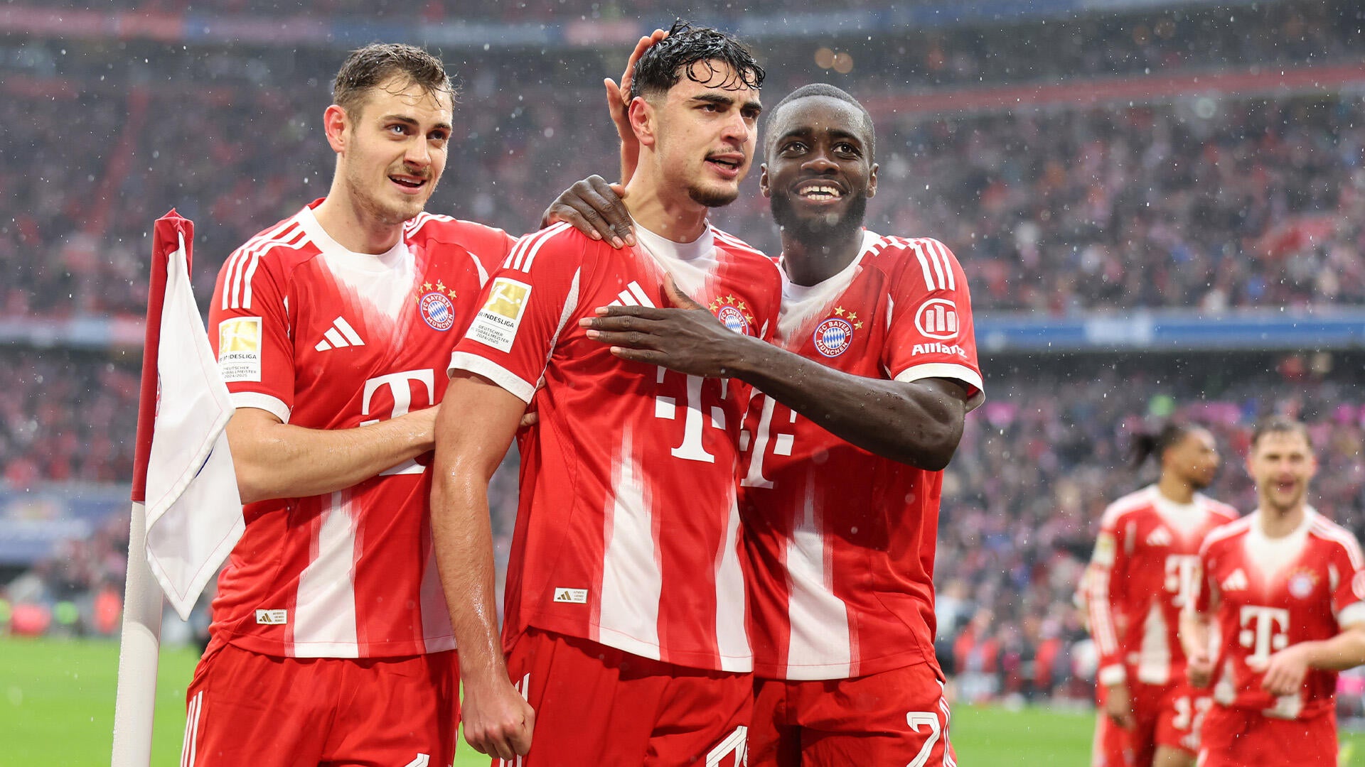 Borussia Dortmund Hosts Bayern Munich In Top-Of-The-Table Clash ...