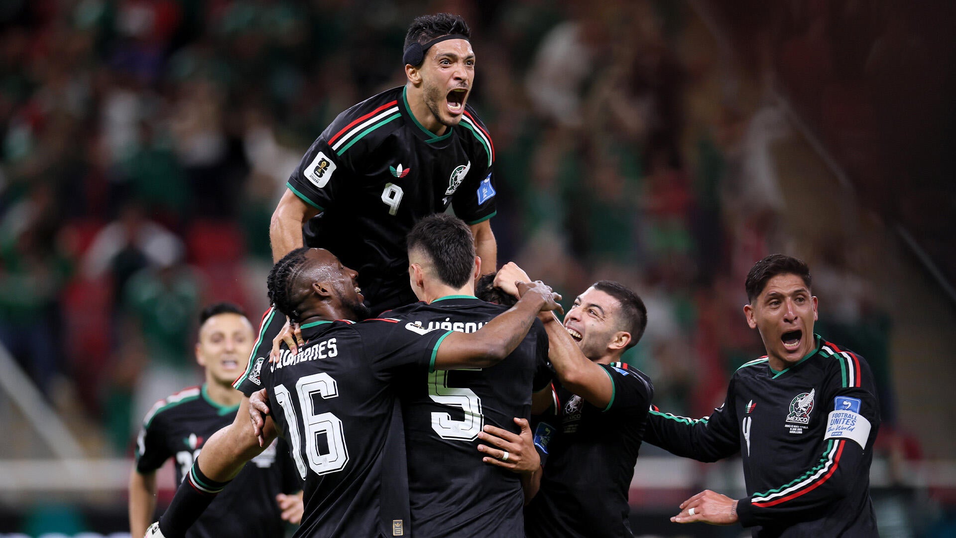 Mexico Win Tight Match to Take Control of Group C - Scoreline Stream of ...