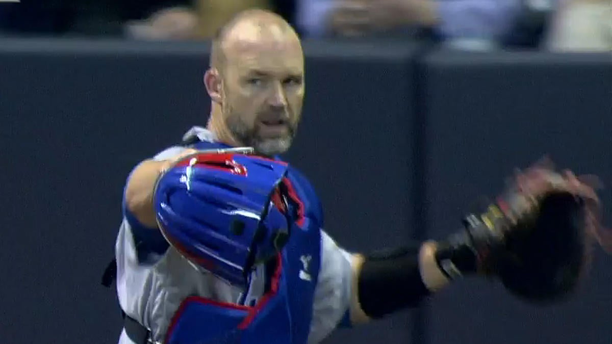 Cubs find a way to keep team and fan-favorite David Ross around after ...