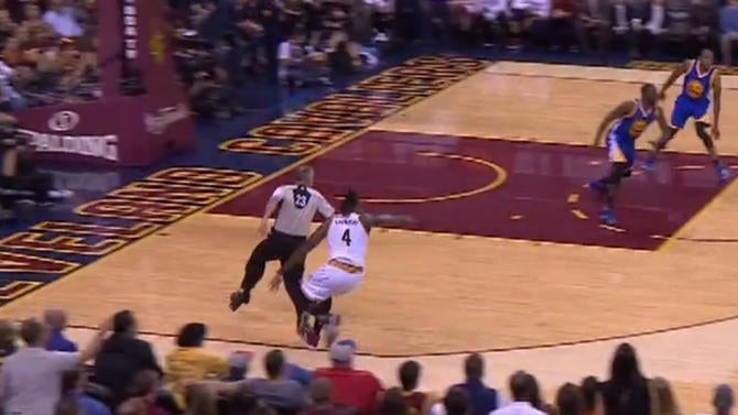 WATCH: Ref plays sixth defender for Warriors in Game 4 of NBA Finals ...