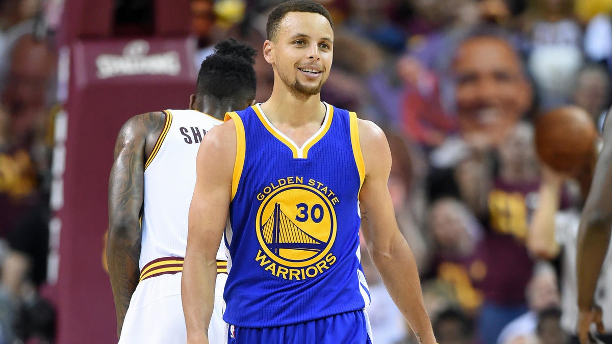Curry, Warriors top Cavaliers, one win from winning NBA Finals - CBS Sports