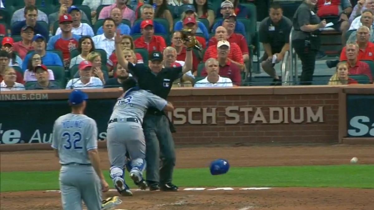 WATCH: Umpire plays great defense to keep Royals catcher away from foul ...