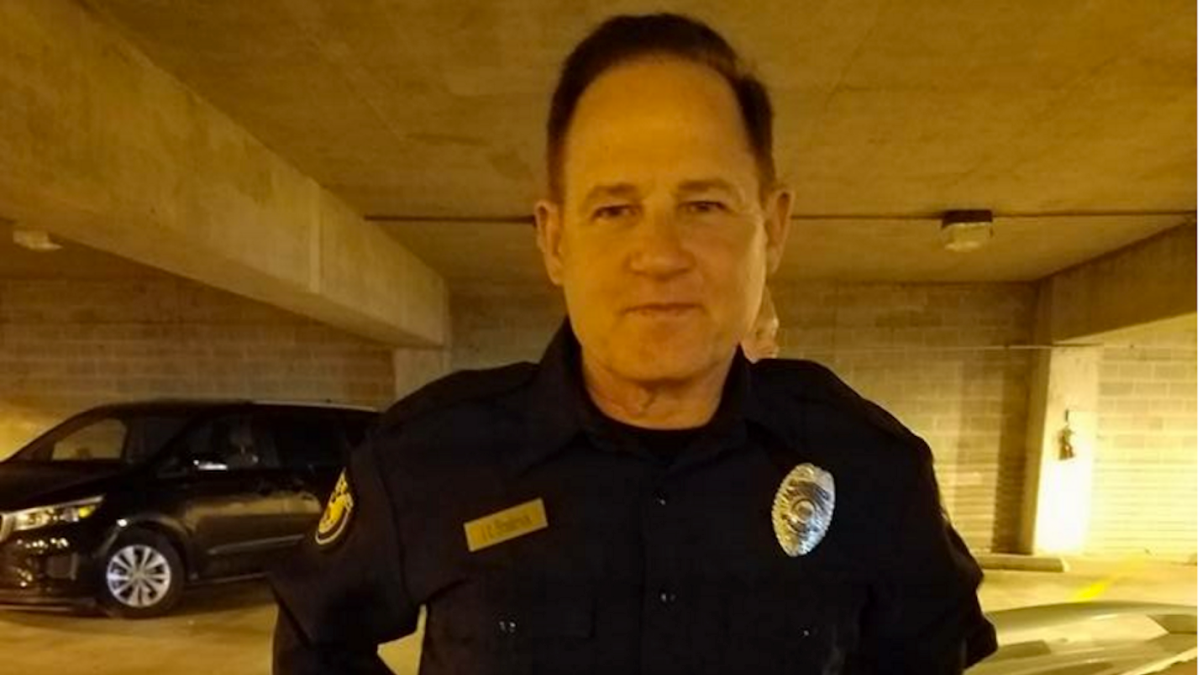 LOOK: Here's Les Miles dressed up as a cop for his upcoming movie role ...
