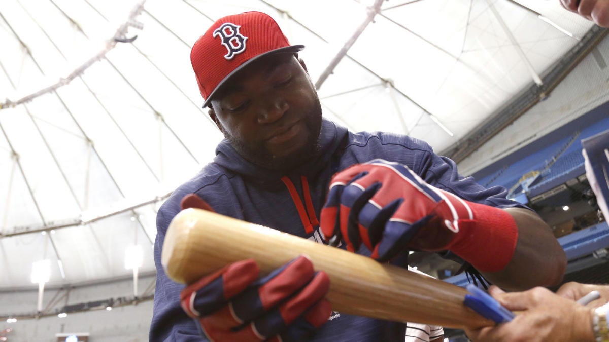 WATCH: David Ortiz rips a single, breaks his bat over his knee anyway ...
