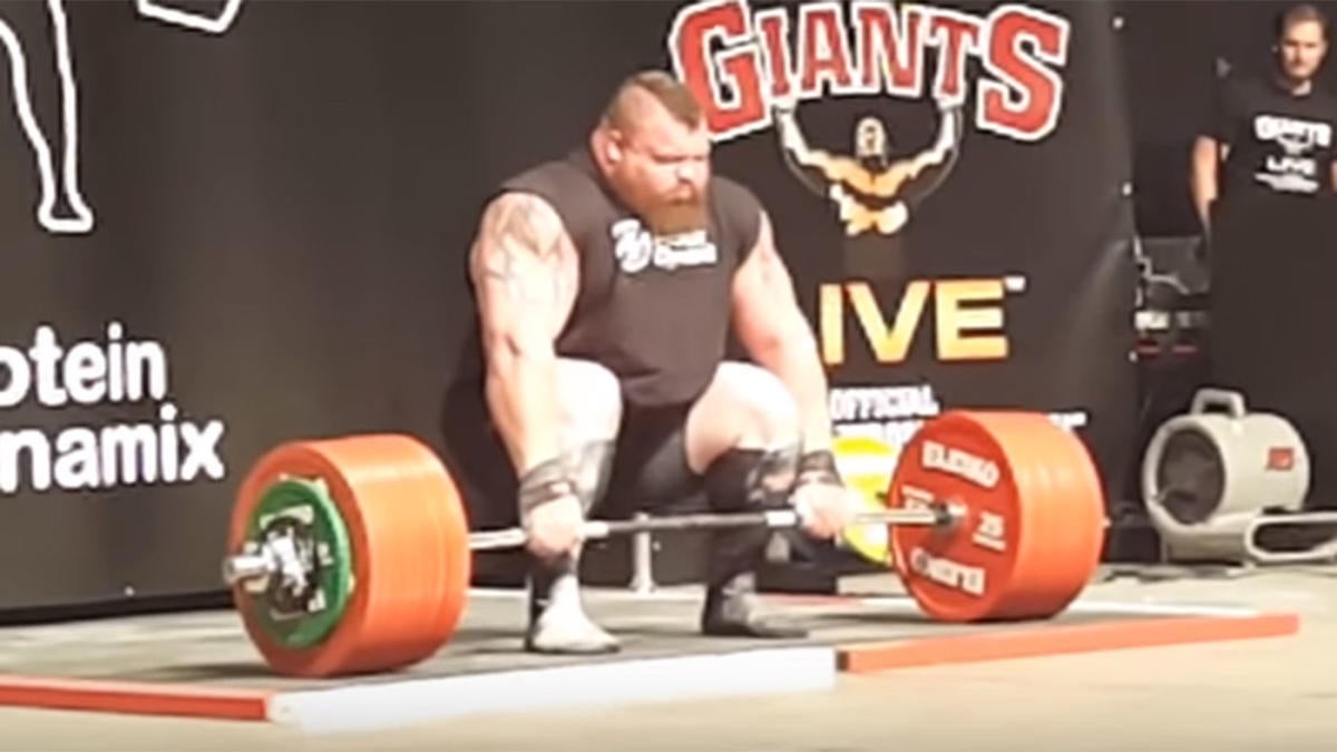WATCH: This massive man set a record by deadlifting over half a ton ...