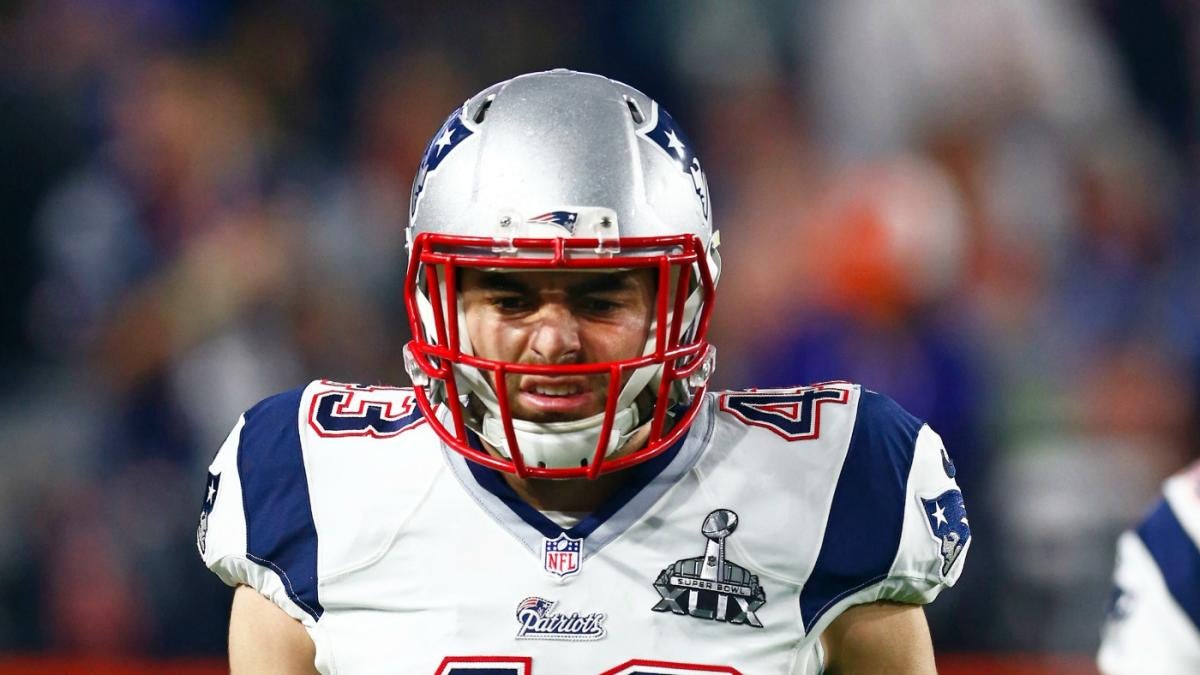 Tom Brady reacts after watching his Patriots teammate score in Olympic ...