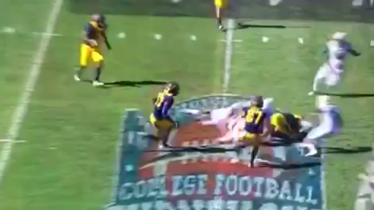 It only took one second into the 2016 season for some college football ...