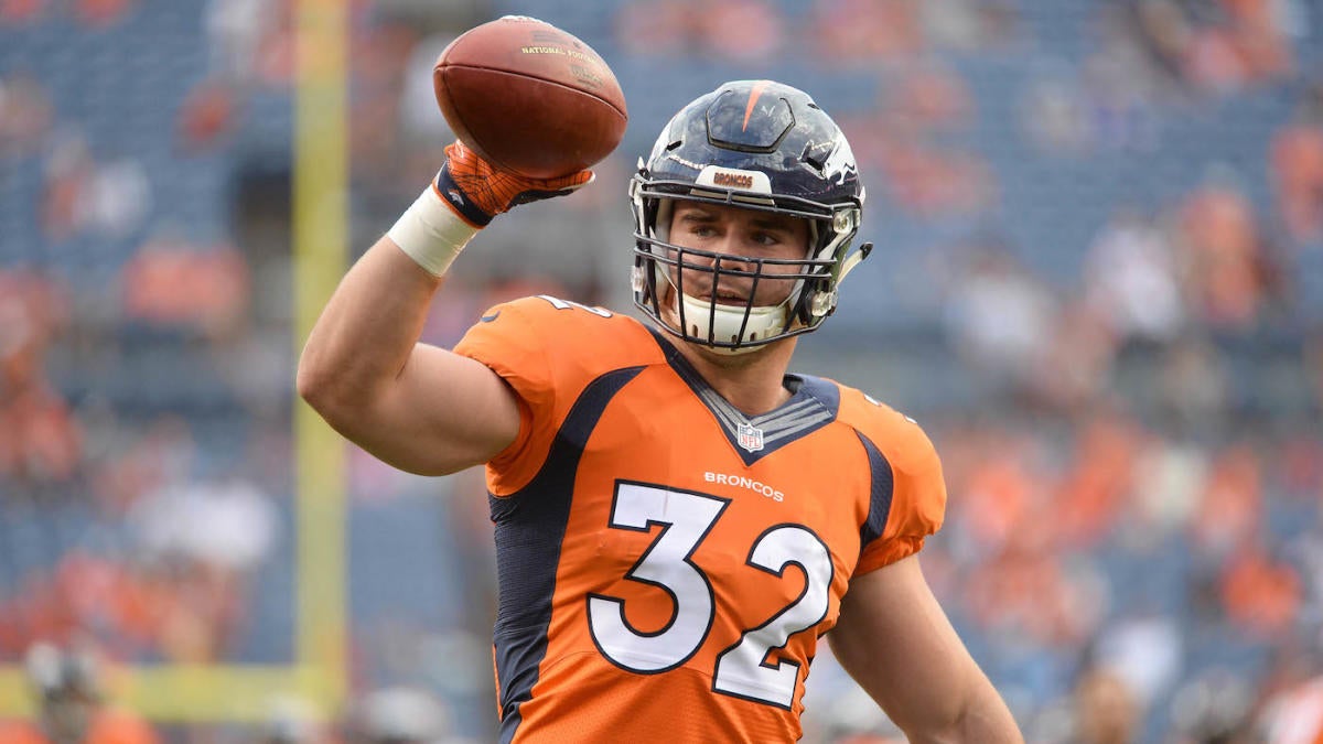 WATCH: Broncos fullback continues a peculiar opening-night tradition ...