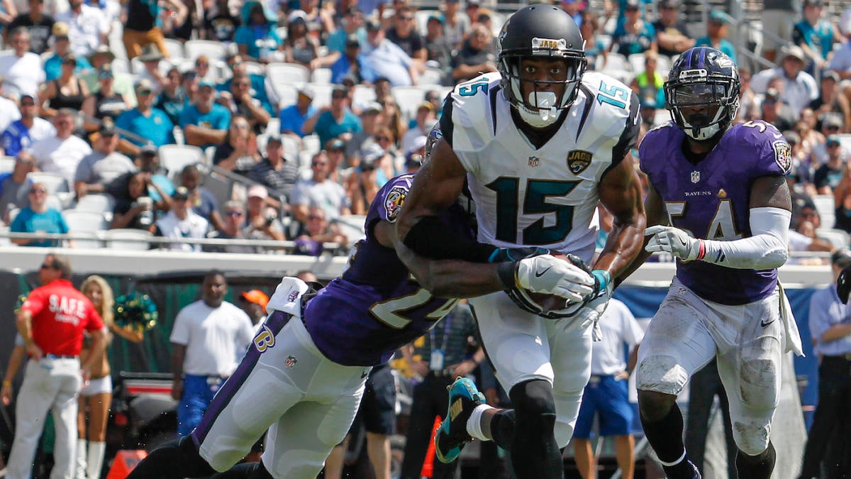 NFL refs finally let common sense dictate what a catch is on this Allen ...